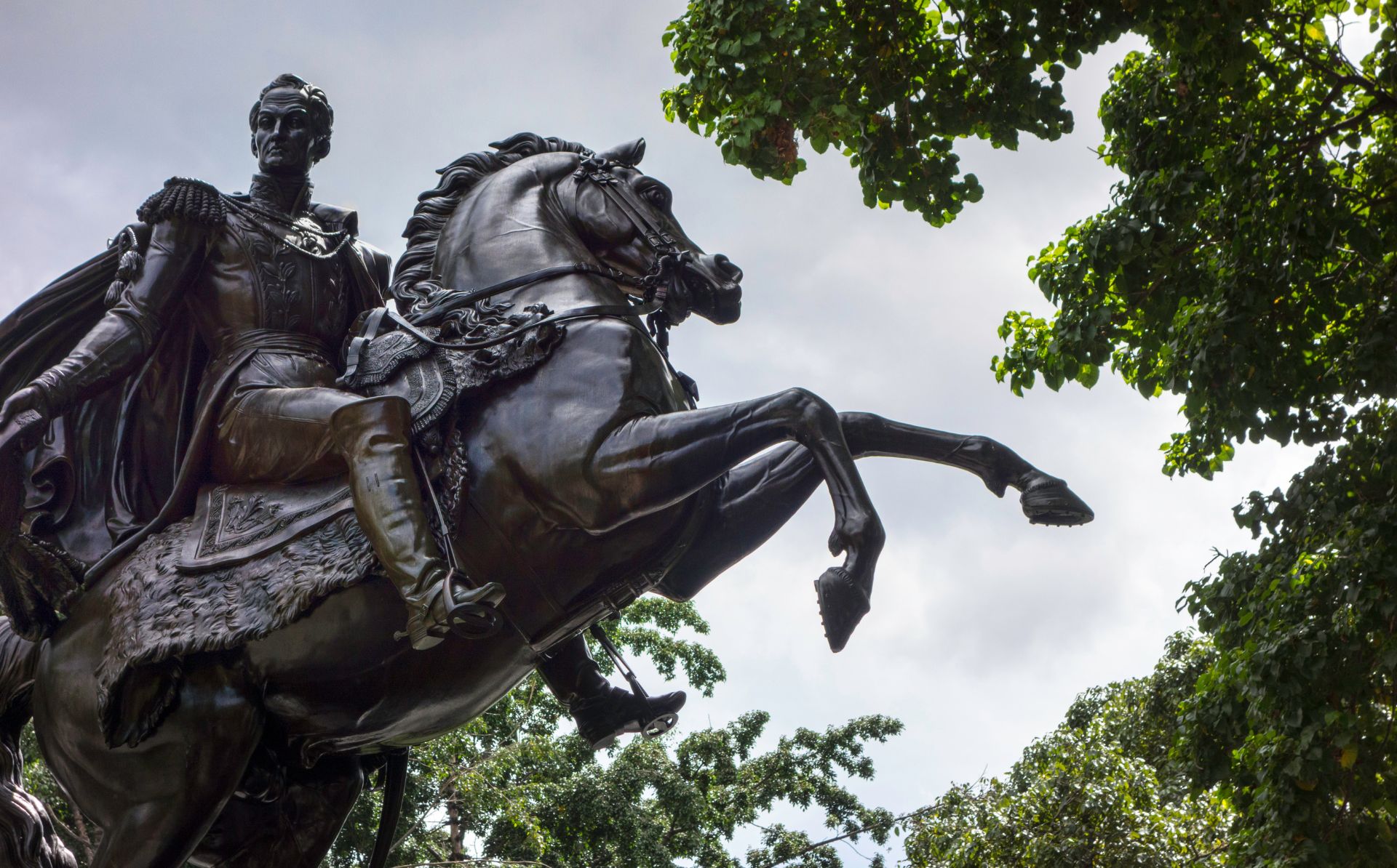 Celebramos el natalicio del héroe Simón Bolívar: El Libertador de ...