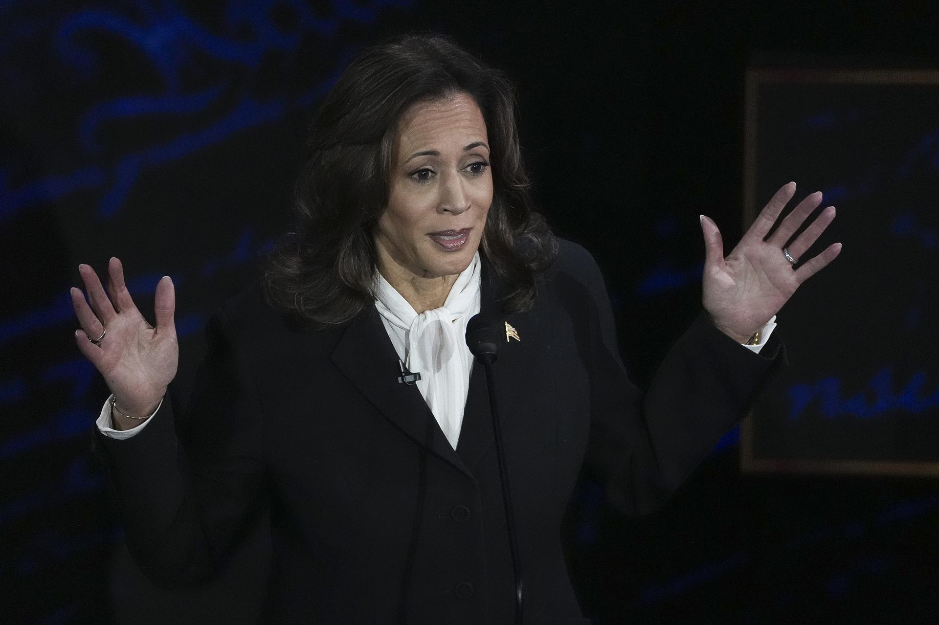 La campaña de Harris lanza un anuncio en español para atraer a latinos